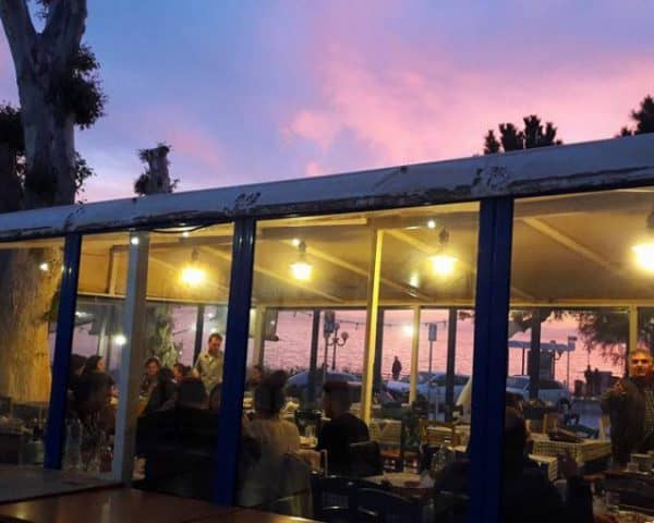 10 καλύτερες ταβέρνες στην Πειραϊκή που θα σου αρέσουν πολύ!